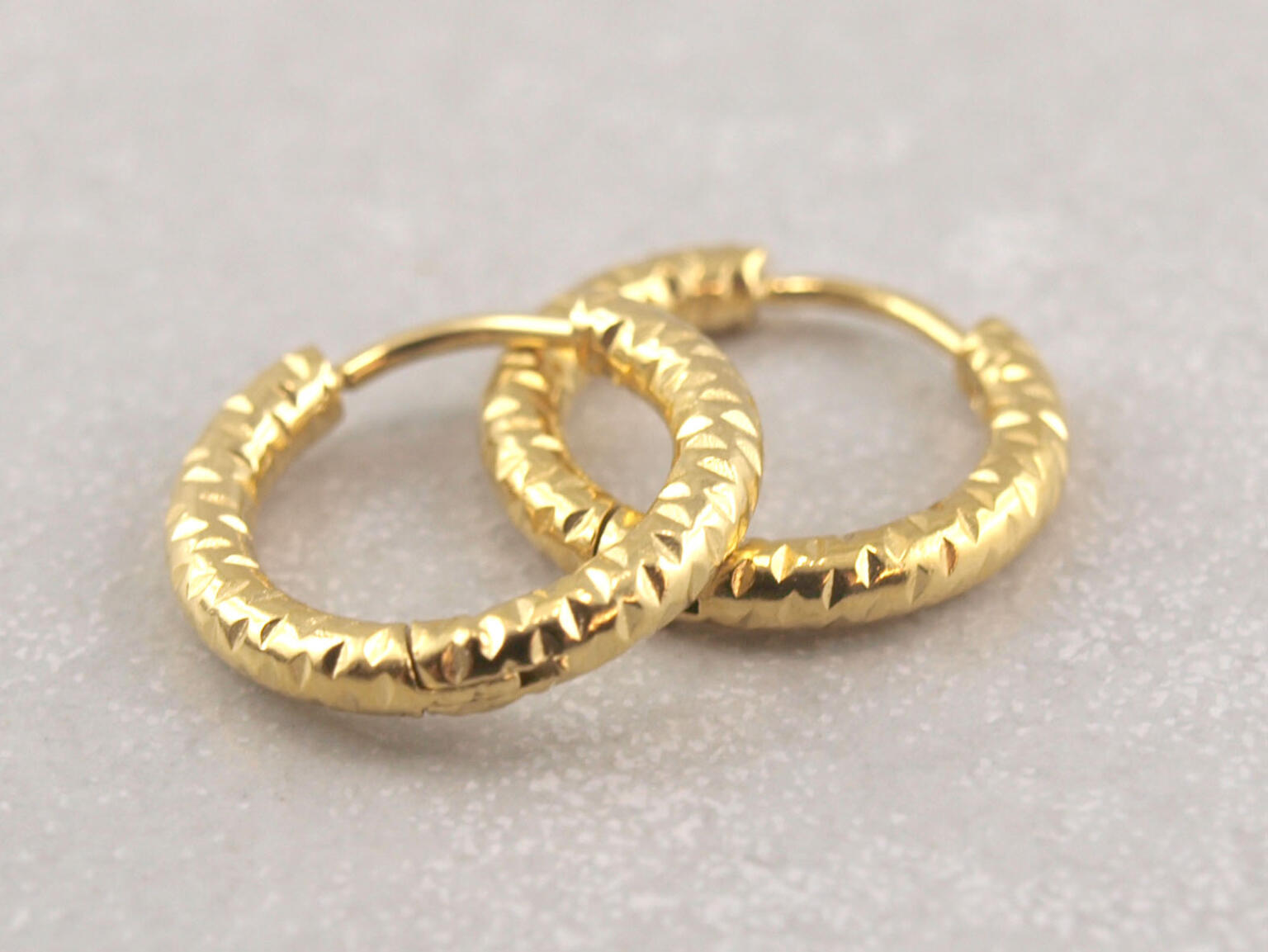 Ohrringe Gold, Creolen und Ohrstecker | Schöniglich